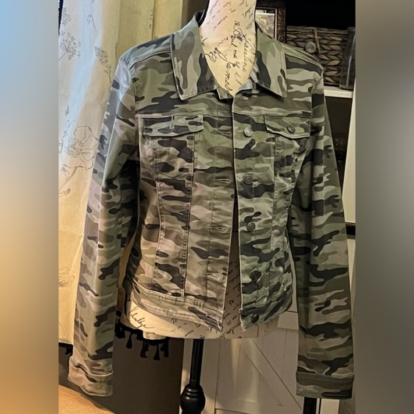 GBG Los Angeles | Jackets & Coats | Gbg Womens Camo Jean Jacket | Poshmark